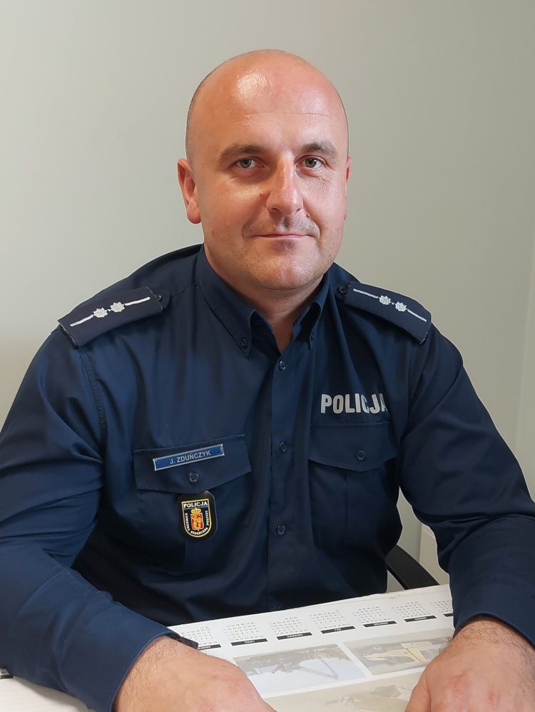 Dzielnicowy PP Wiązowna rejon nr III - KPP w Otwocku - Portal polskiej ...